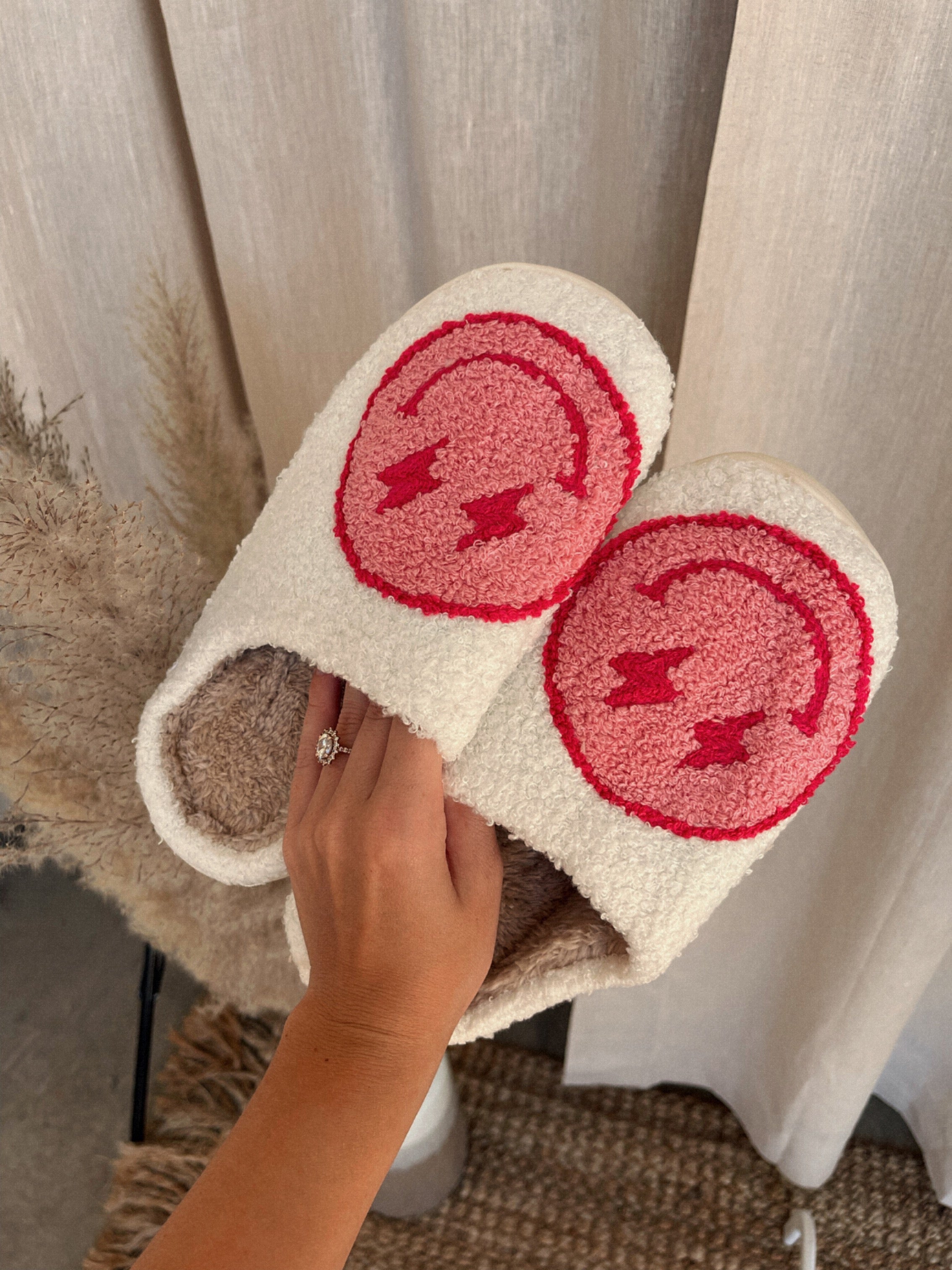 Hot And Bothered Slippers – Dott & Arrow